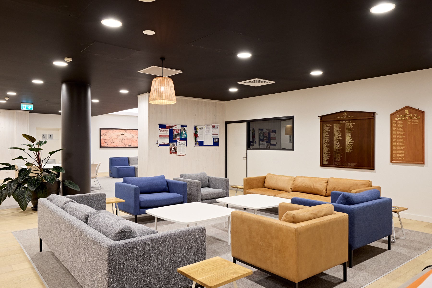 Work Classic Sofa – Koskela