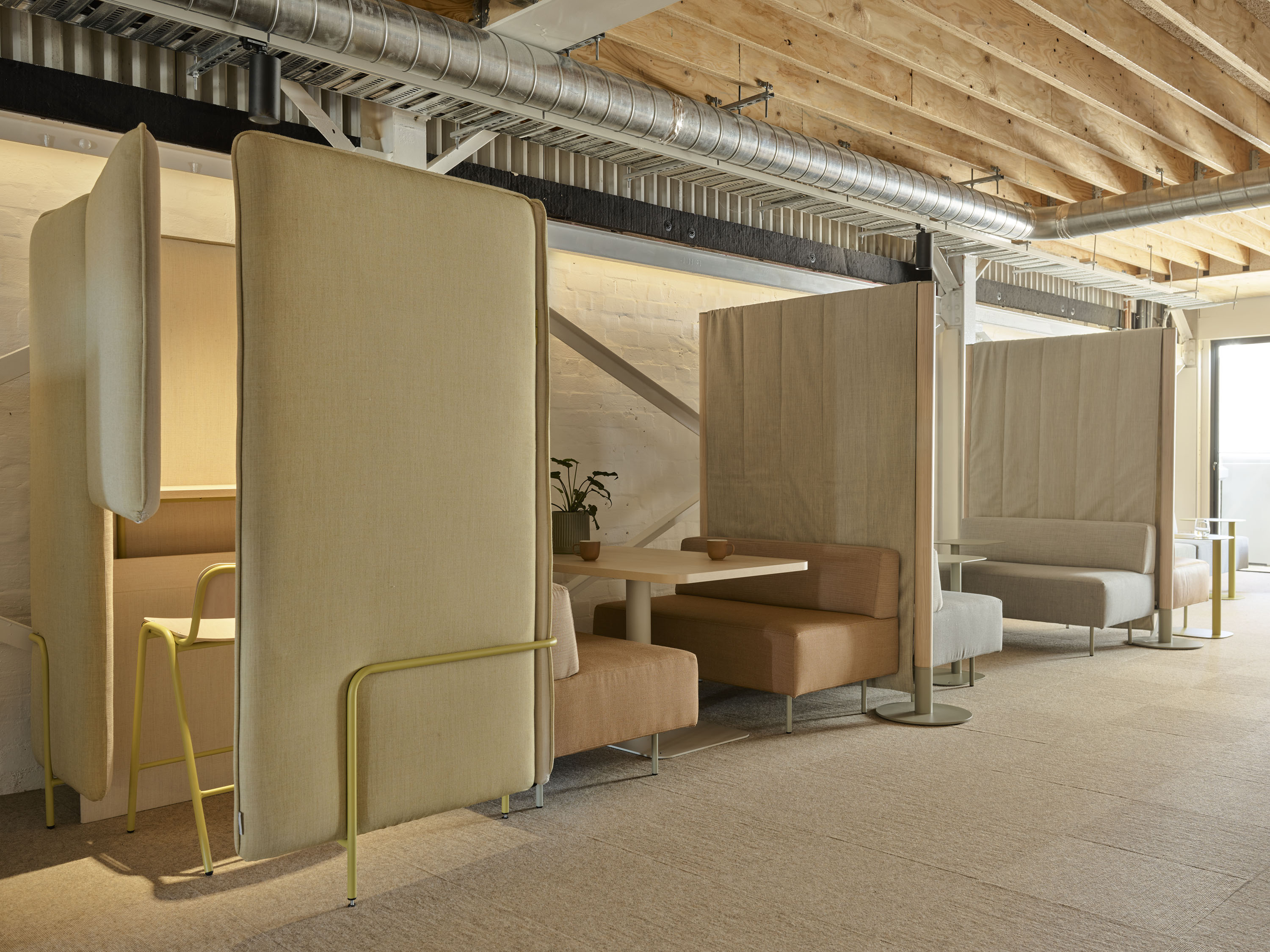 Work Phone Booth – Koskela