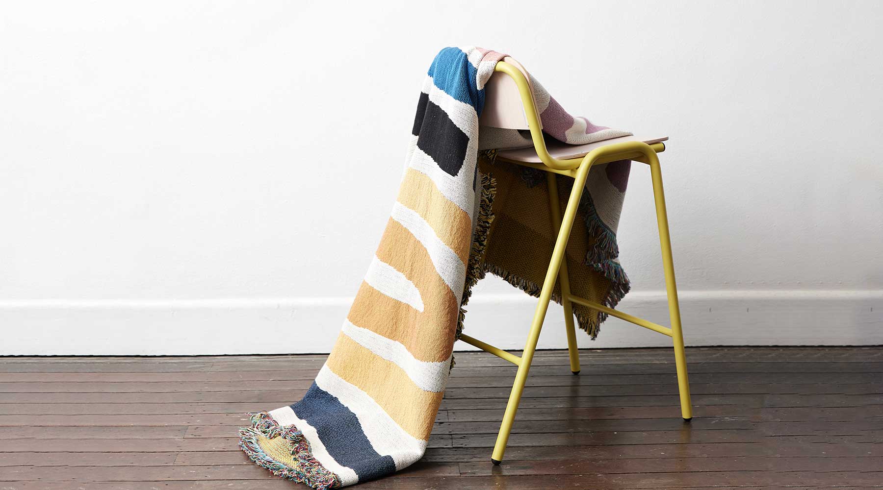 Jake High Stool With Back – Koskela